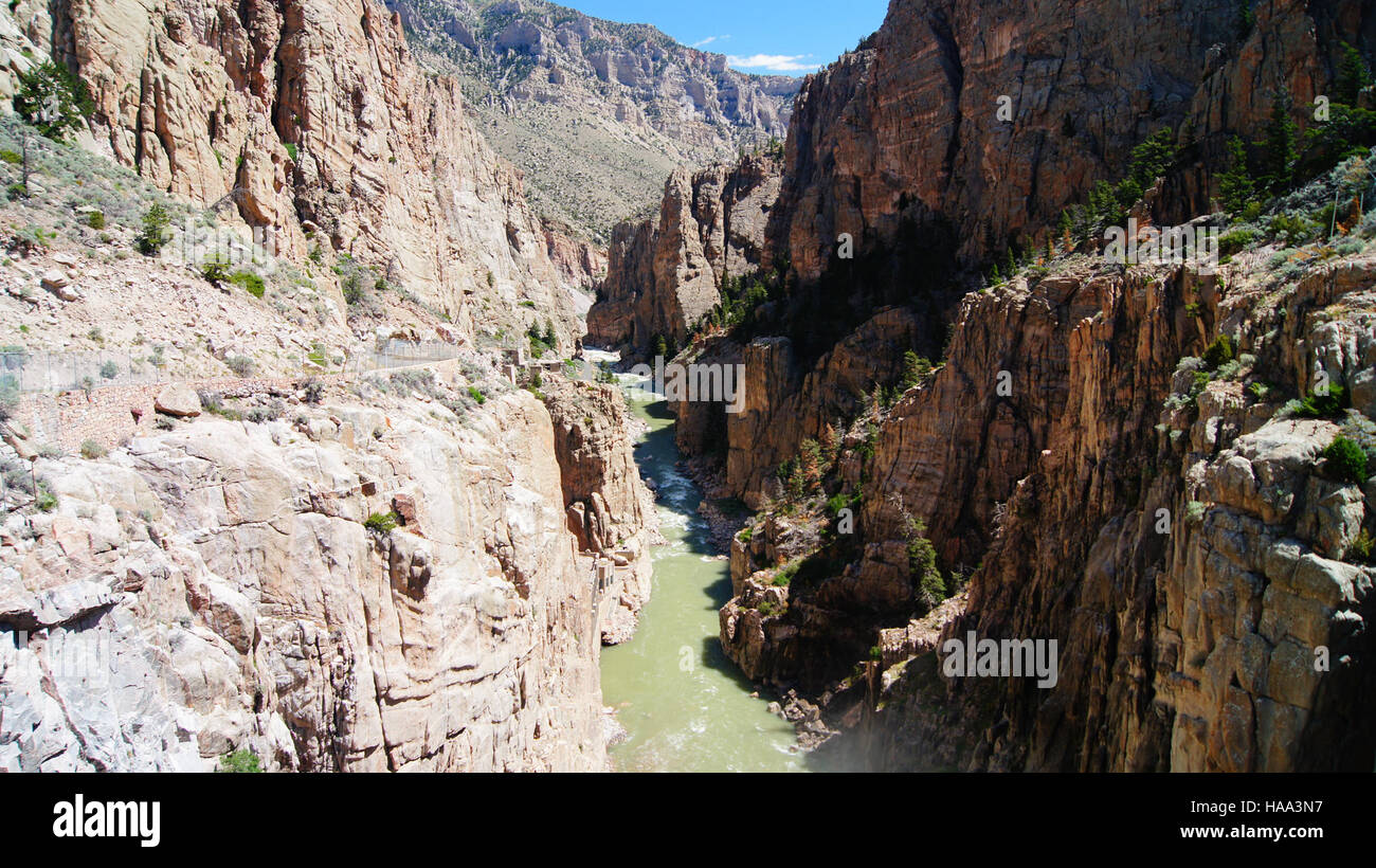 The view of the Shoshone River from the Buffalo Bill Dam in Wyoming ...