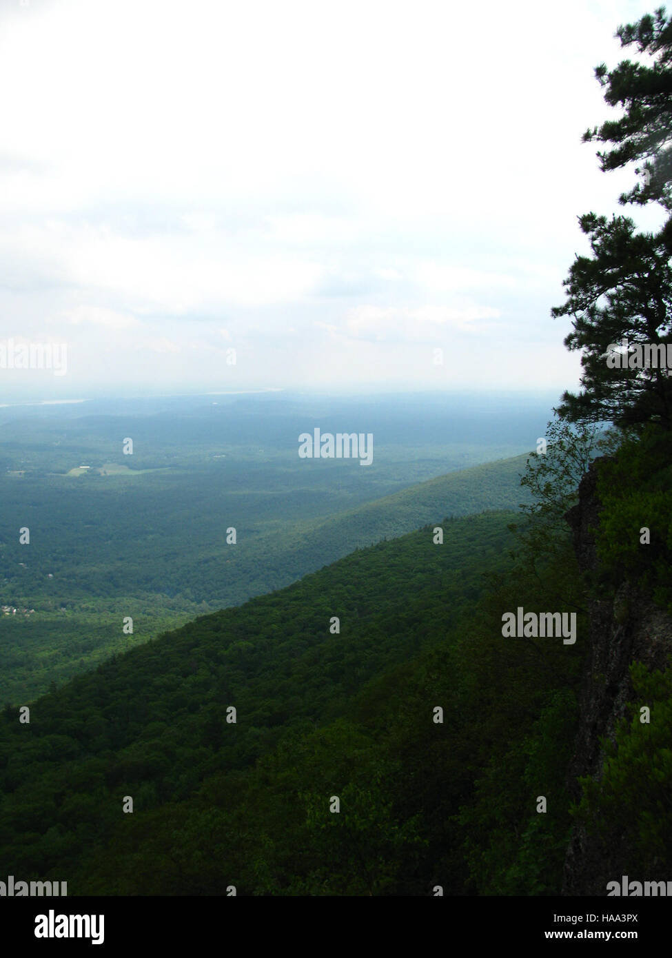 The North-South Lake Escarpment Trail Overlook in a national park ...