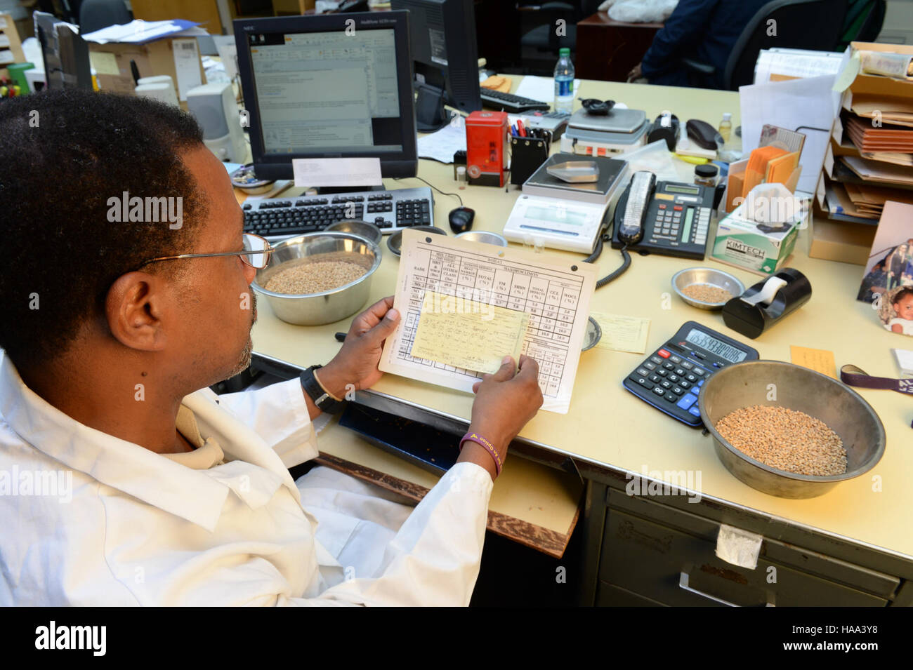 The USDA and GIPSA oversee the inspection of wheat at grain packers ...