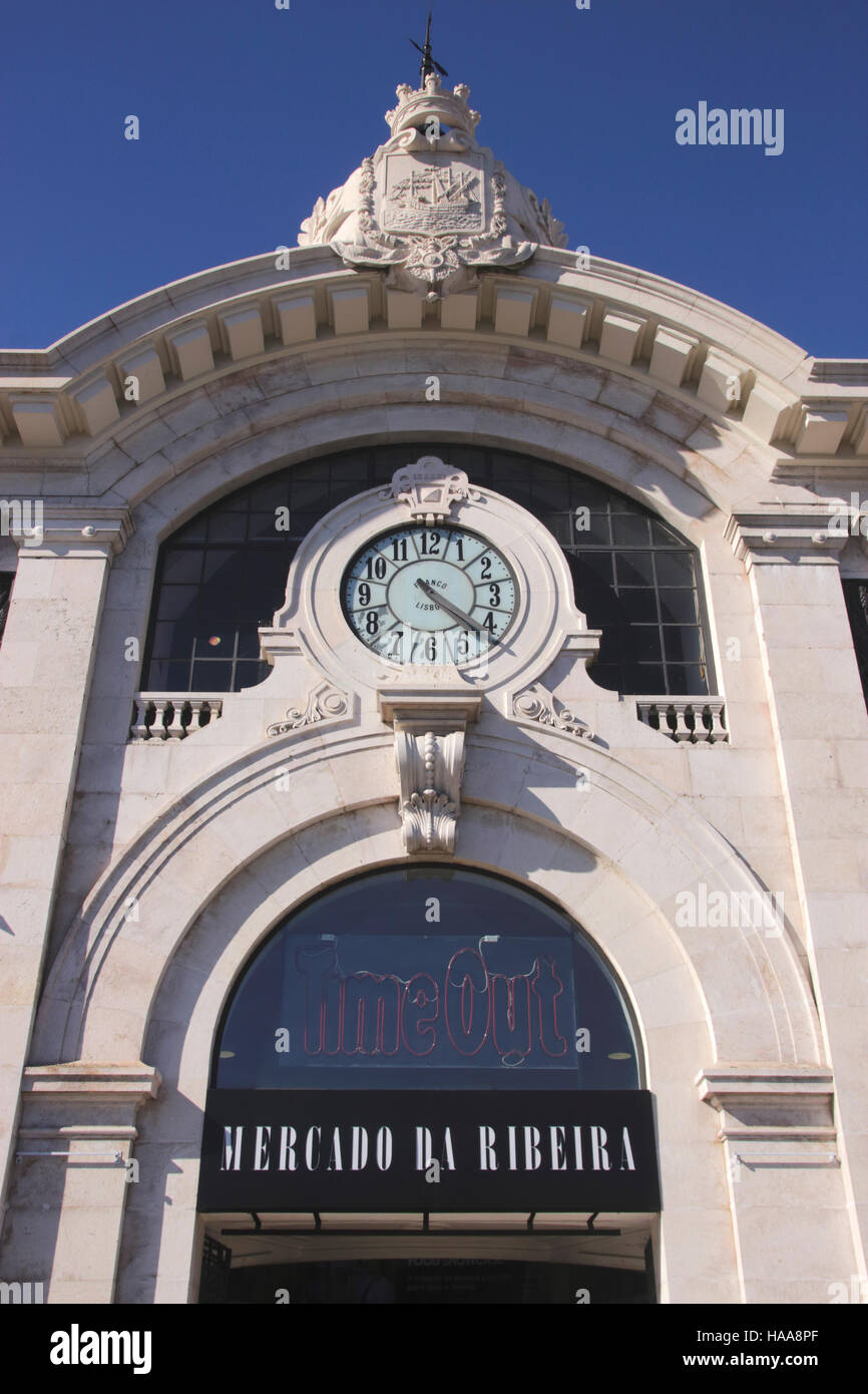 Mercado da ribeira hi-res stock photography and images - Alamy