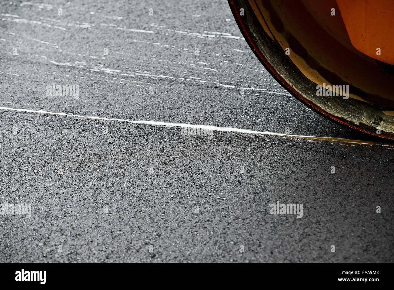 Asphalt wheeled paving machine hi-res stock photography and images - Alamy