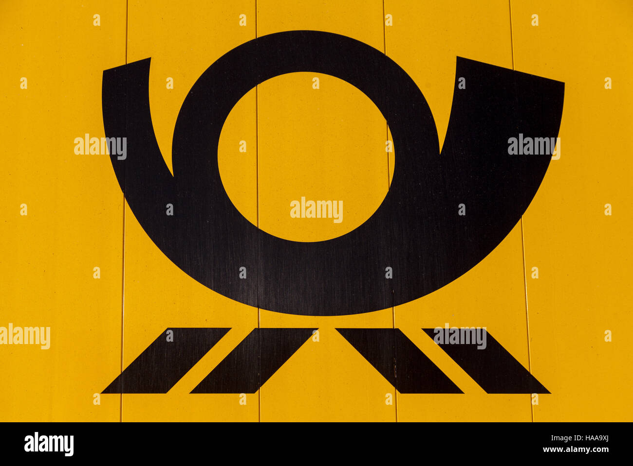 German parcel service hi-res stock photography and images - Alamy