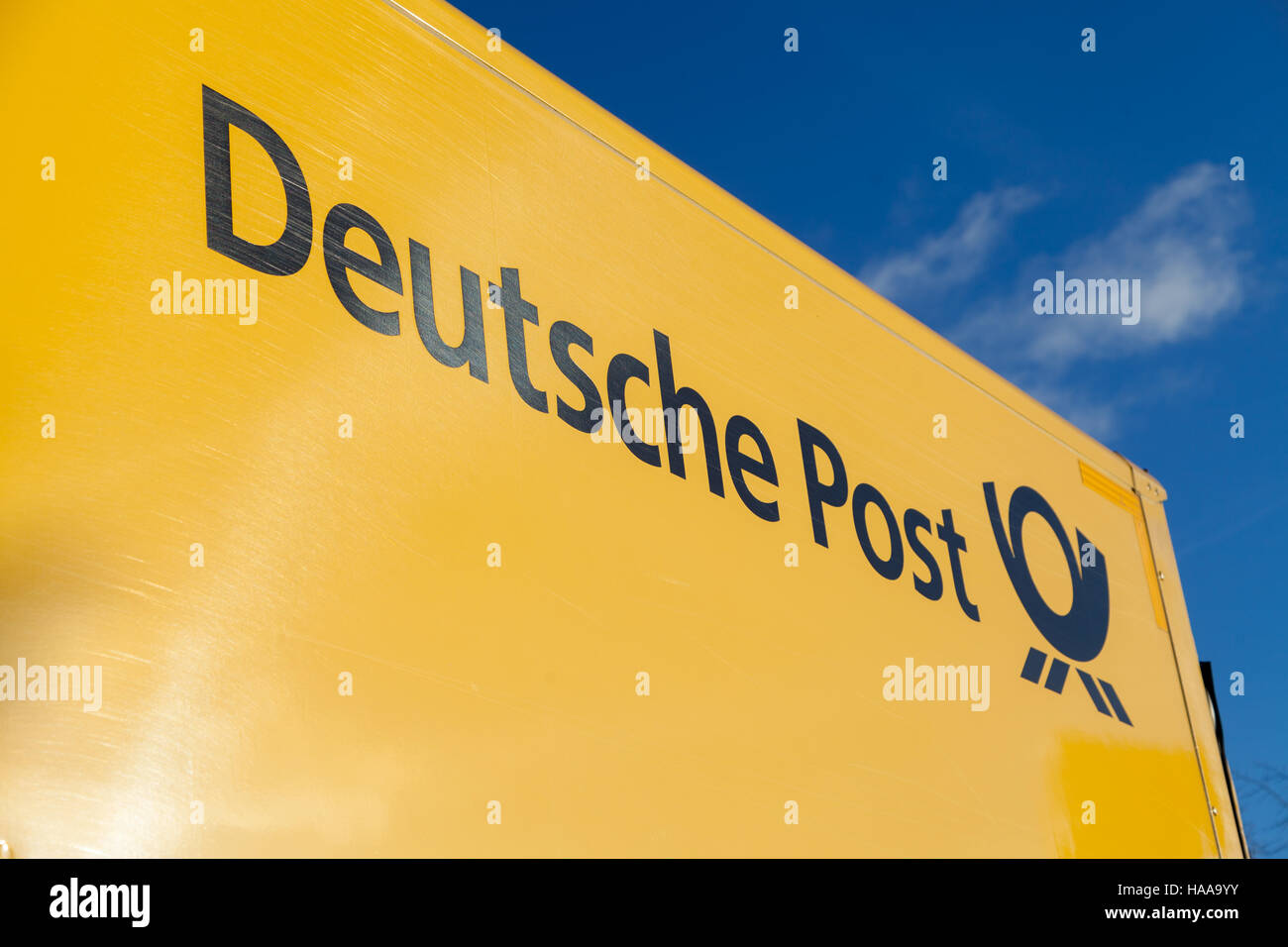 Deutsche post logo hi-res stock photography and images - Alamy