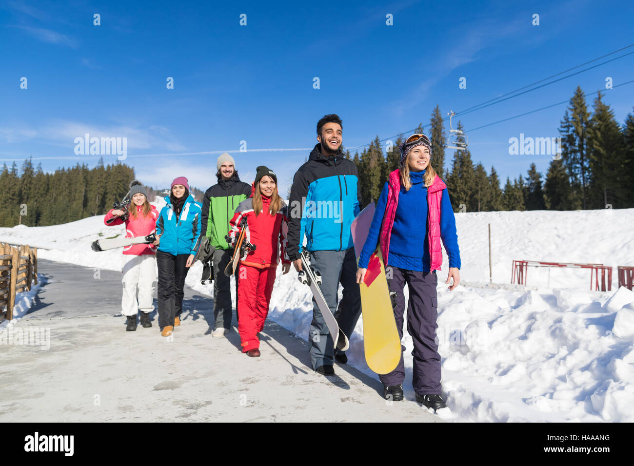People Group With Snowboard And Ski Resort Snow Winter Mountain Friends ...