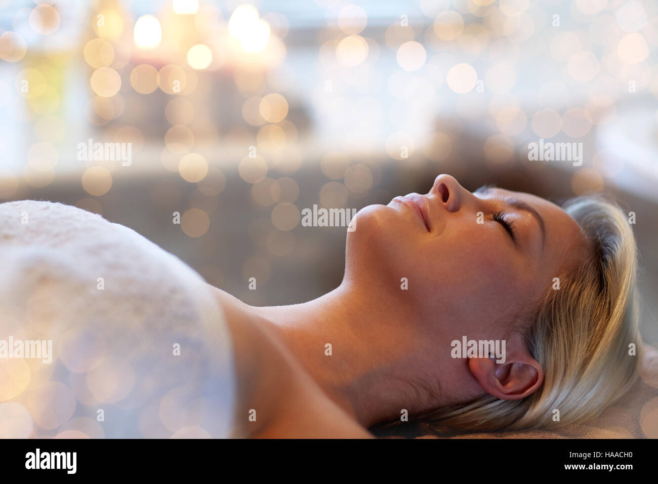 young woman lying in spa Stock Photo - Alamy