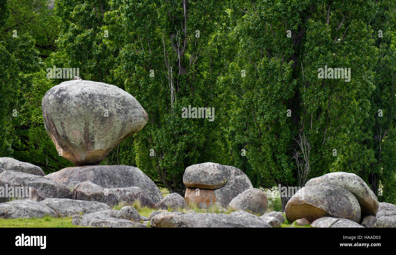 the balancing rock at stonehenge near glen innes in new england in ...