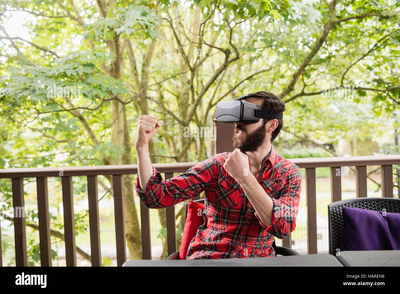 Man using virtual reality headset Stock Photo - Alamy Man using virtual reality headset Stock Photo - Alamy