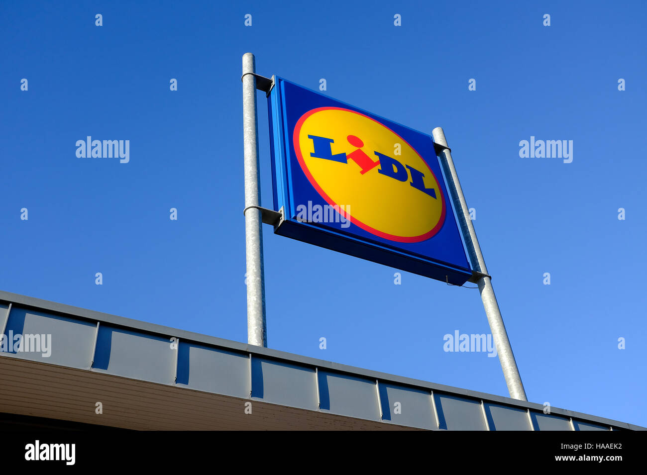 lidl supermarket logo Stock Photo - Alamy