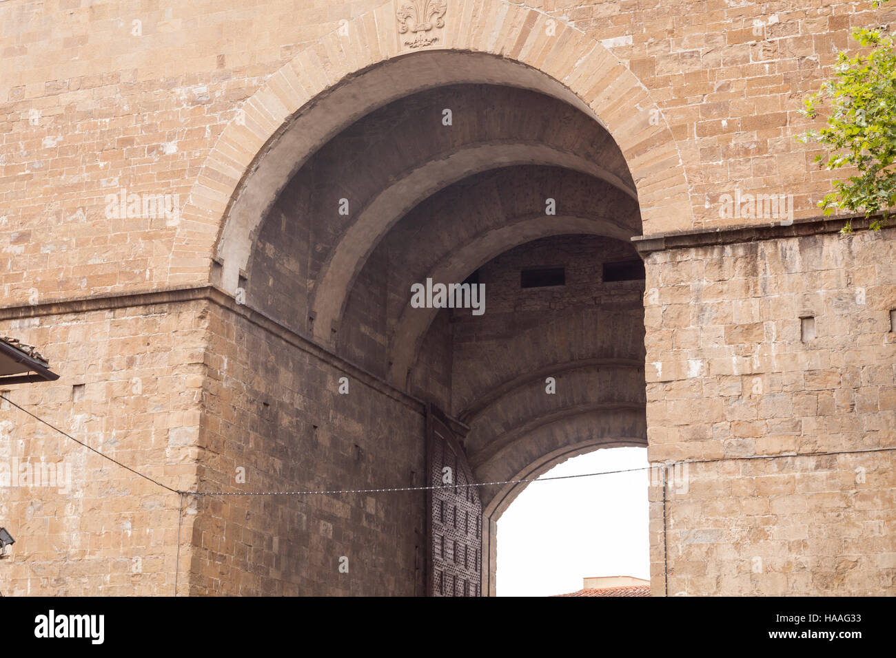 Doorway in florence hi-res stock photography and images - Alamy