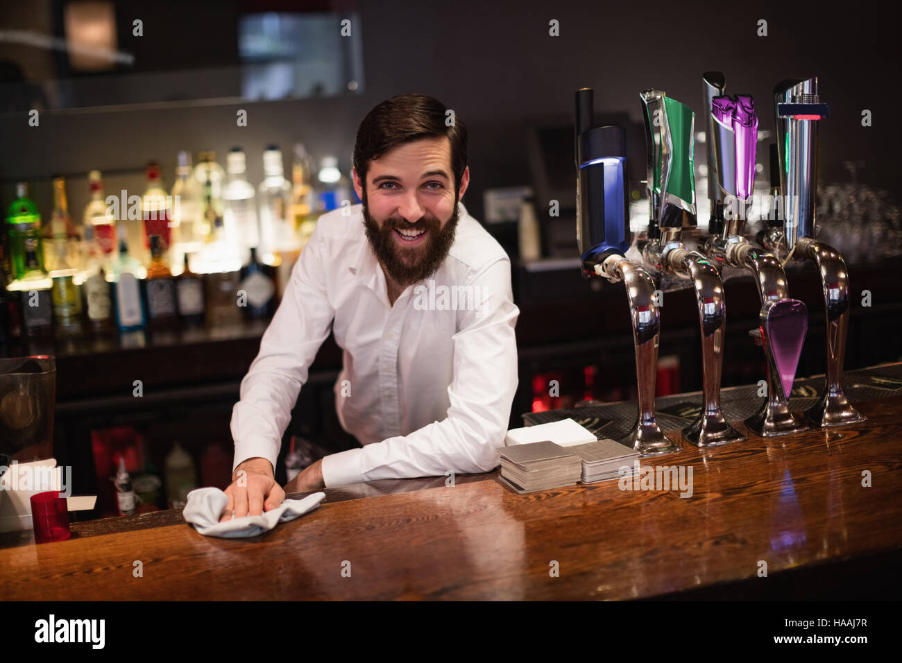Happy bartender man bar restaurant hi-res stock photography and images ...