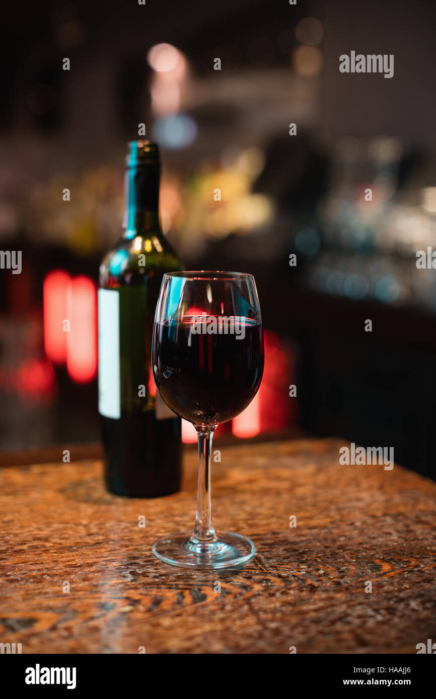 Red counter hi-res stock photography and images - Alamy