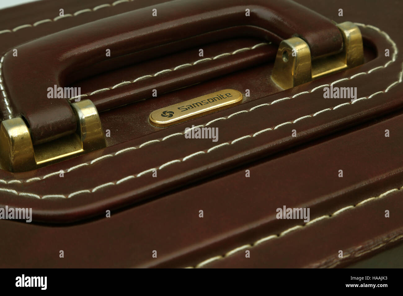 Close Up Of Handle On A Samsonite Briefcase Stock Photo - Alamy