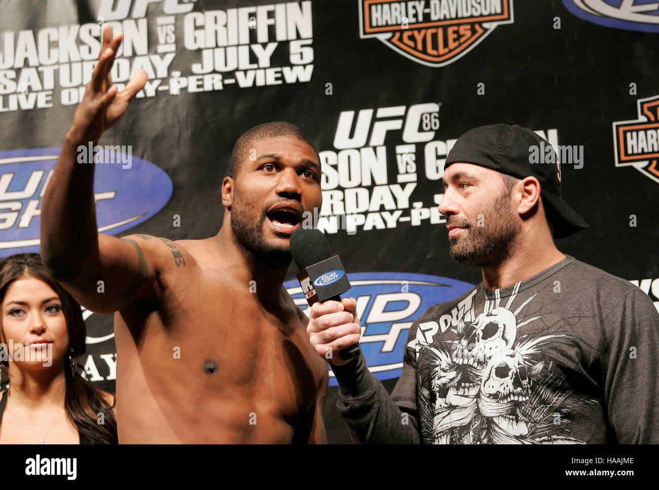 Quinton "Rampage" Jackson, left, gets interviewed by Joe Rogan during ...