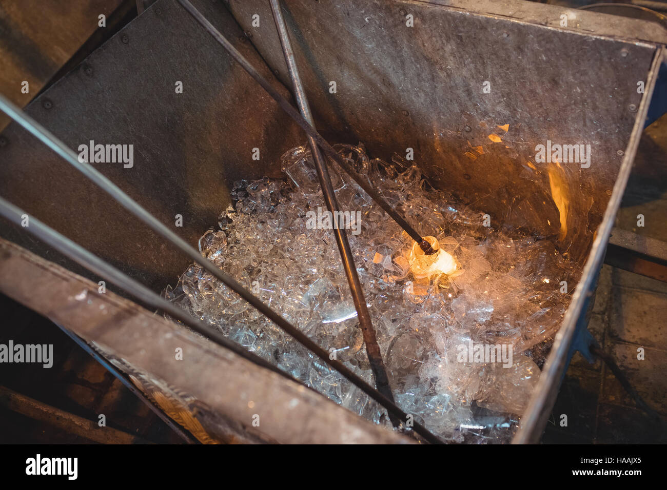 Metal blowpipe hi-res stock photography and images - Alamy