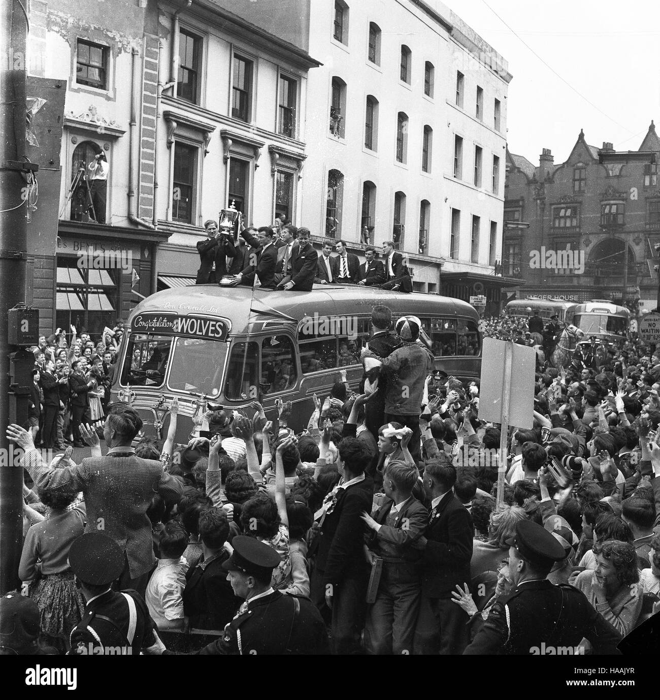 Wolverhampton wanderers 1960s hi-res stock photography and images - Alamy