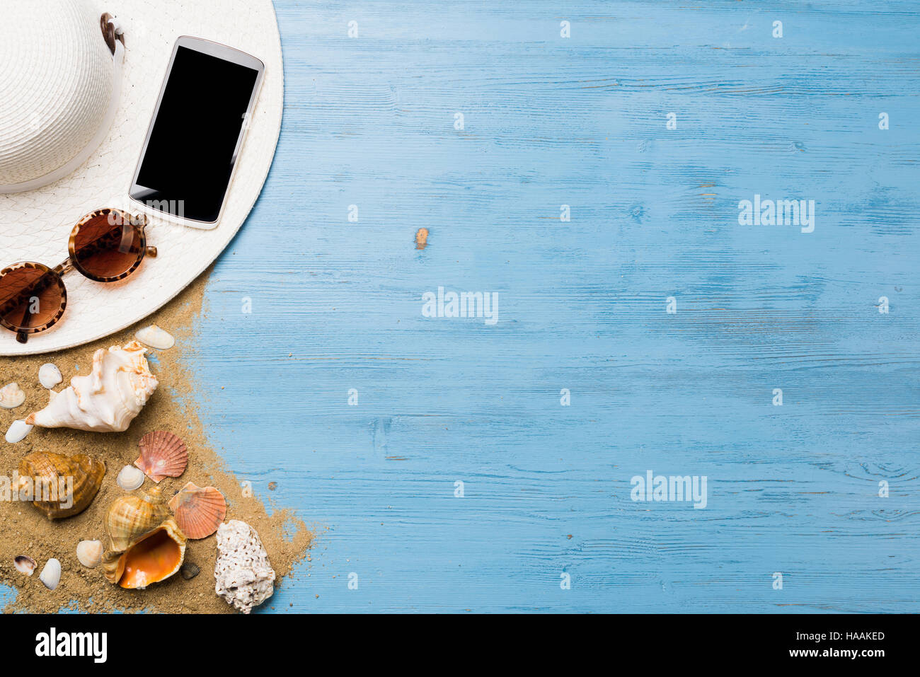 Summer objects for vacation Stock Photo - Alamy