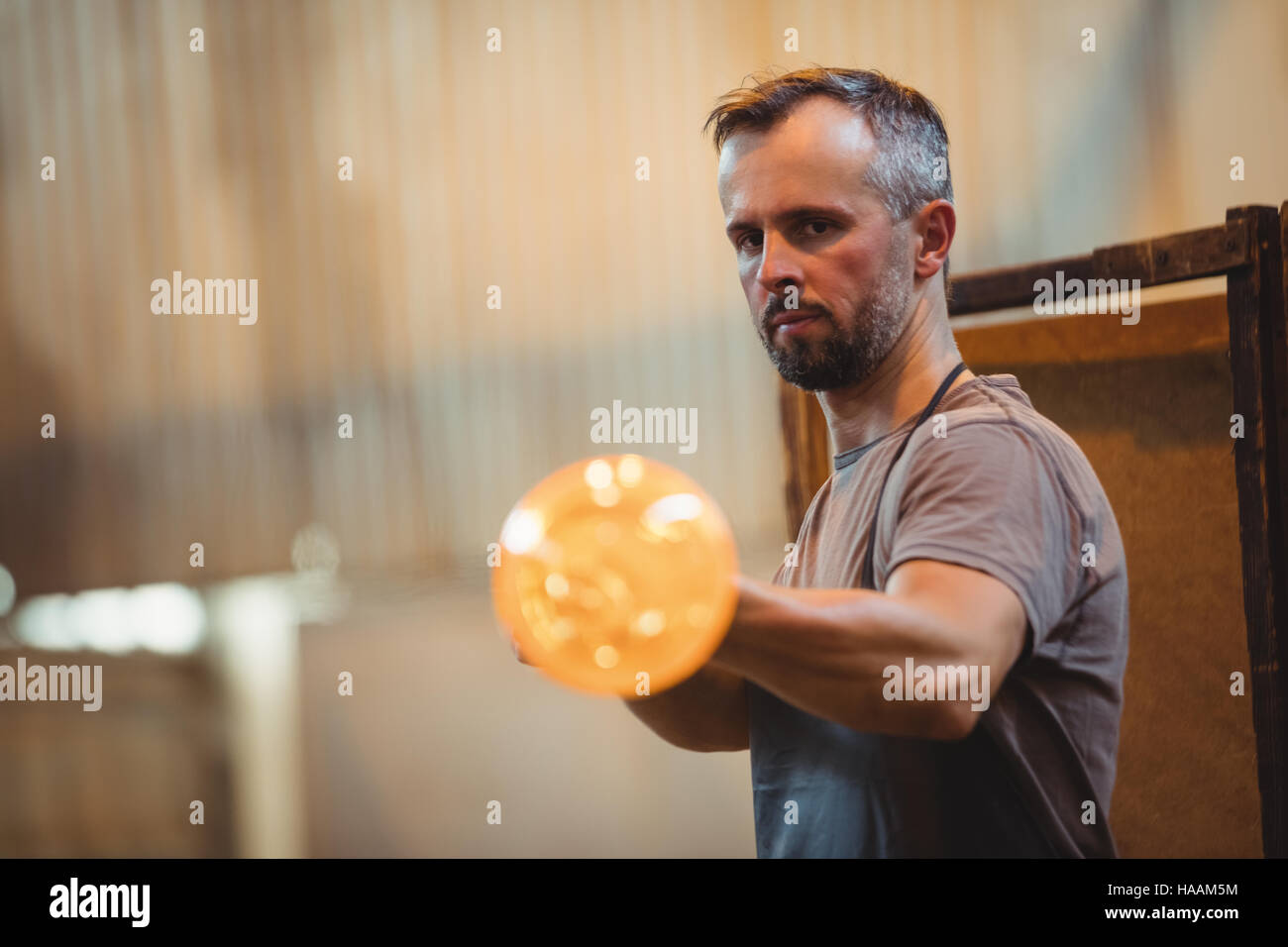 Shaping glass hi-res stock photography and images - Alamy