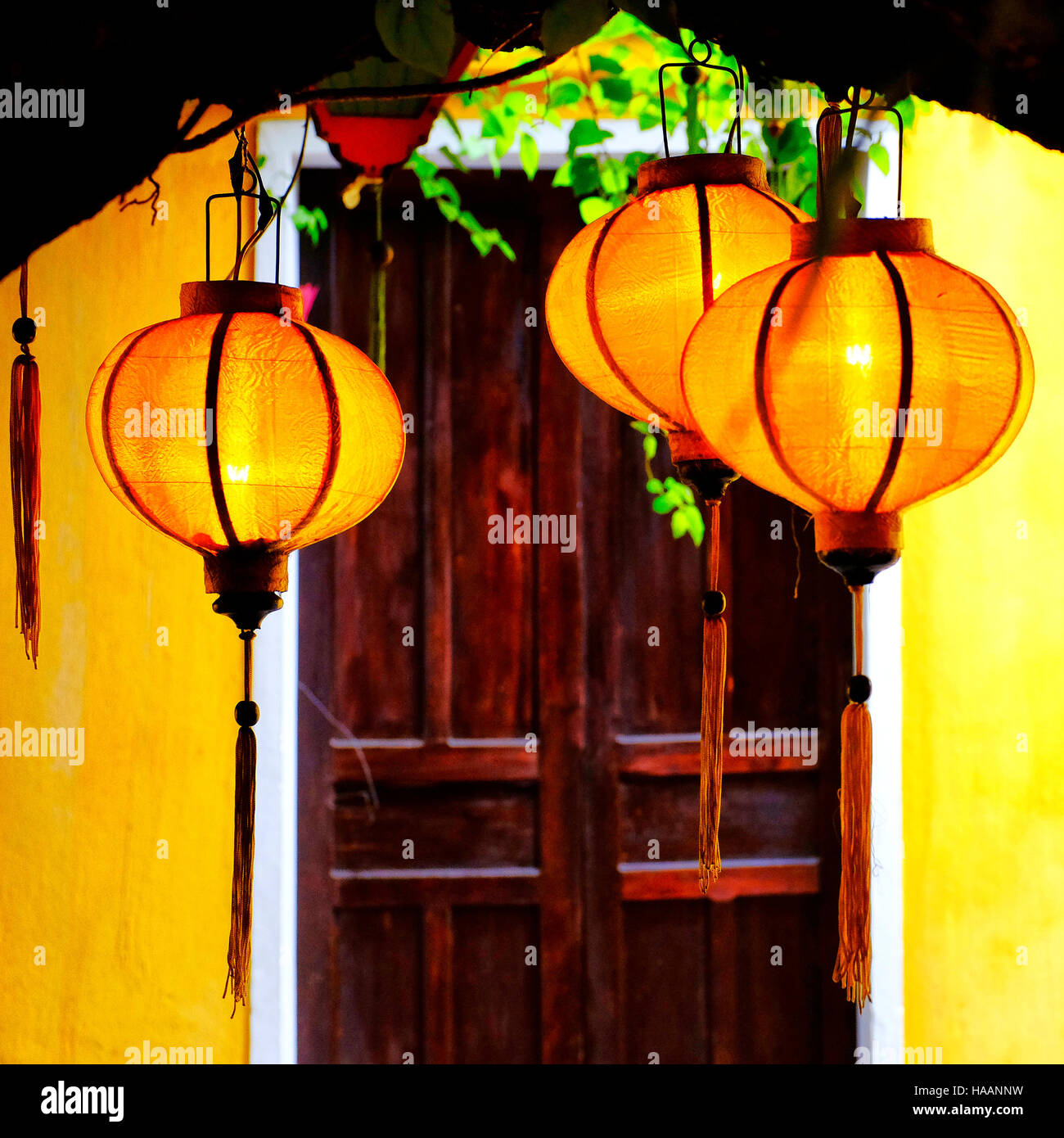 Lanterns hi-res stock photography and images - Alamy