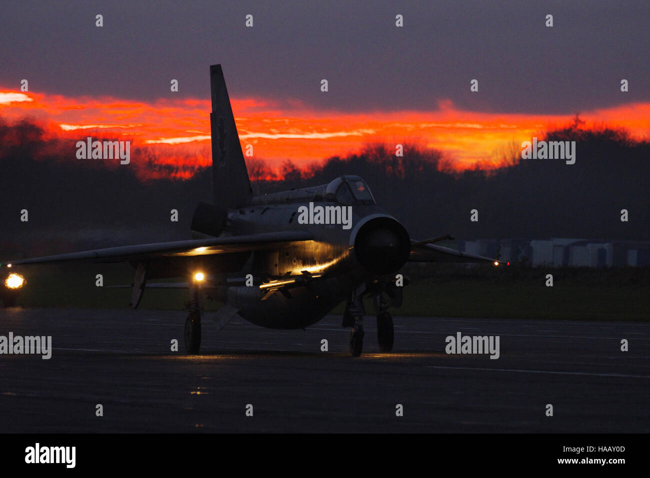 BAC /English Electric, Lightning fast taxi run at Bruntingthorpe Stock ...