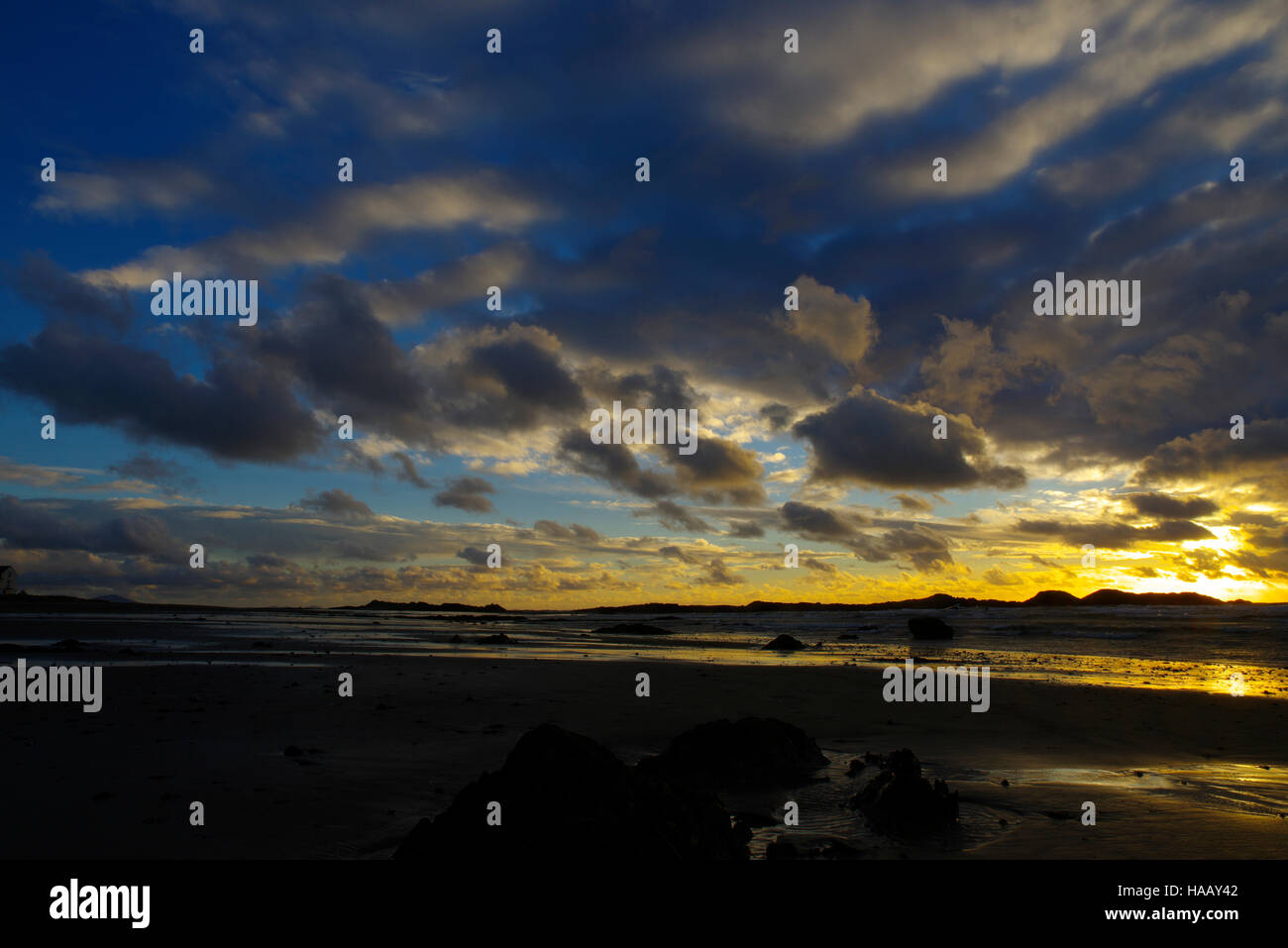 Rhosneigr coast hi-res stock photography and images - Alamy