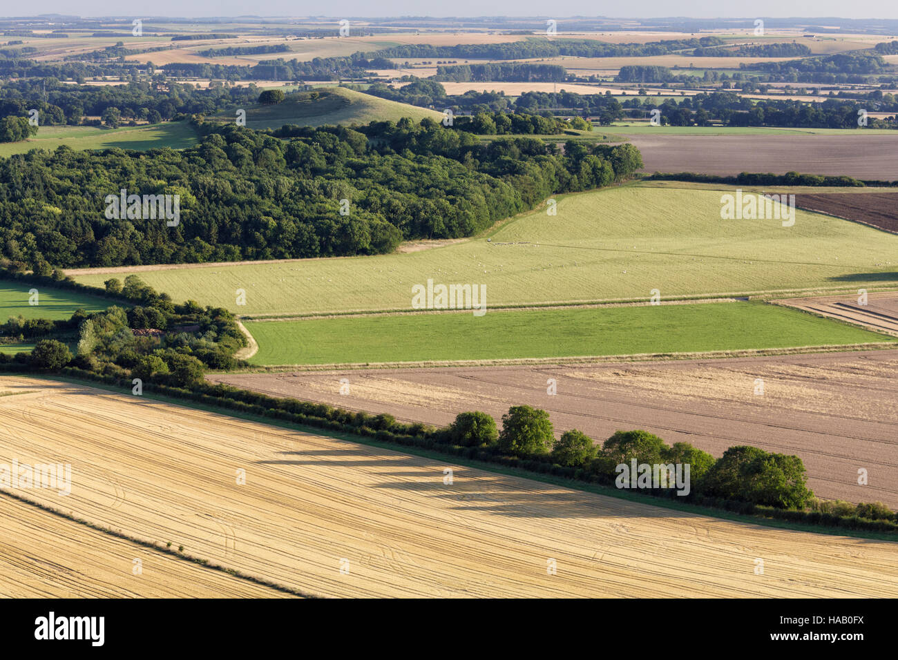 Elevated view of distant fields and farmland on Pewsey Downs Stock ...