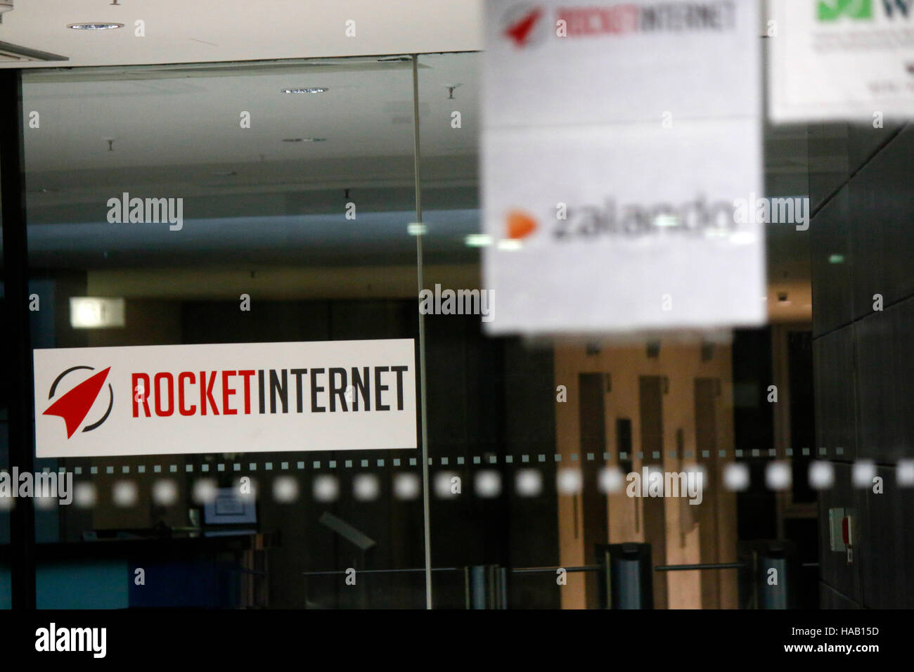 das Logo der Marke "Rocket Internet" und "Zalando", Berlin Stock Photo ...