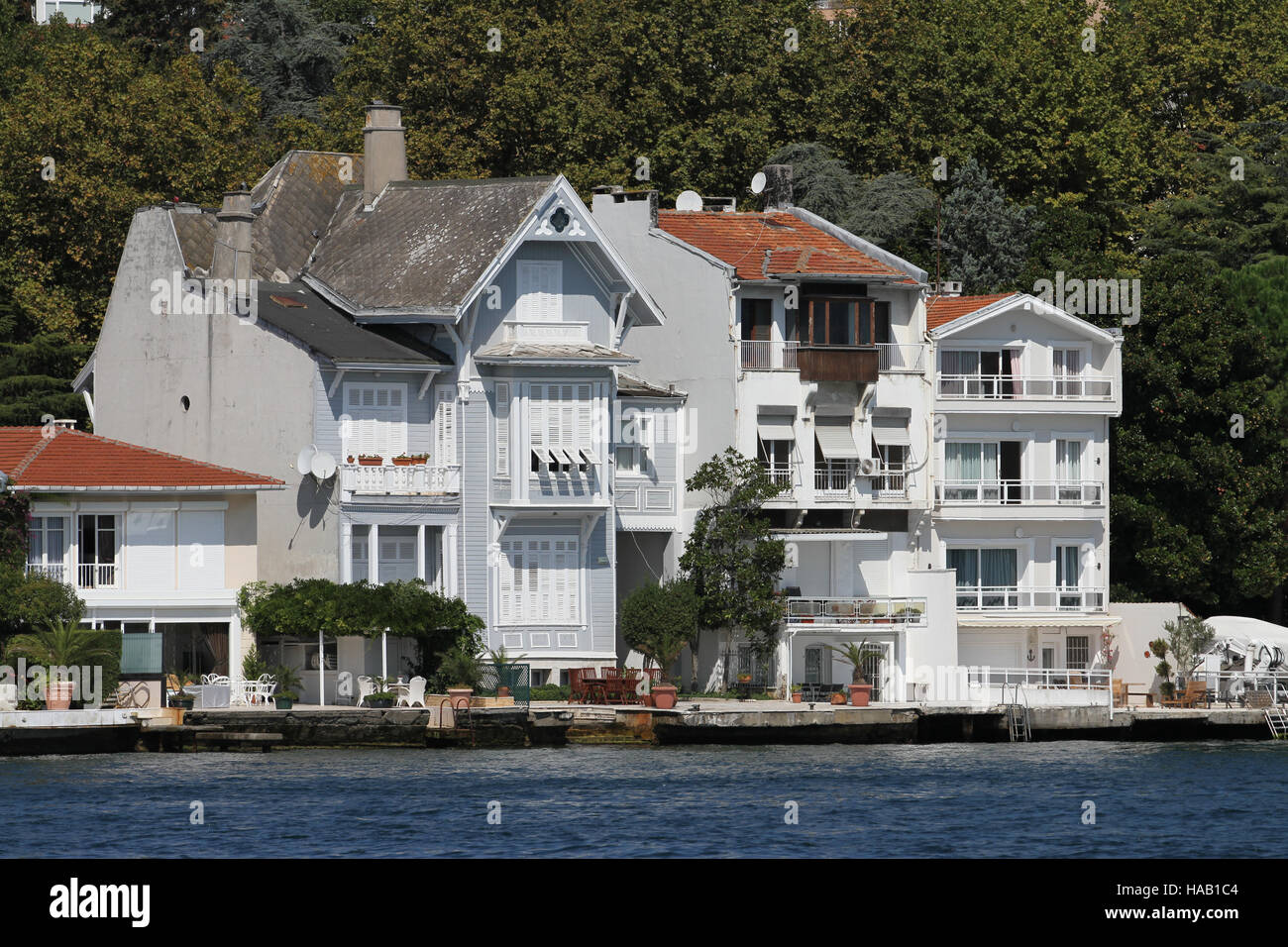 Buildings in Bosphorus Strait, Istanbul City, Turkey Stock Photo - Alamy