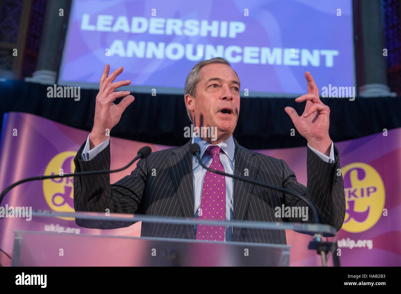 Breaking point poster hi-res stock photography and images - Alamy