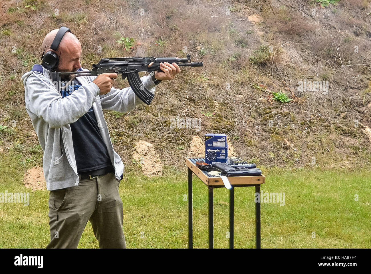 Ak47 shooting range hi-res stock photography and images - Alamy