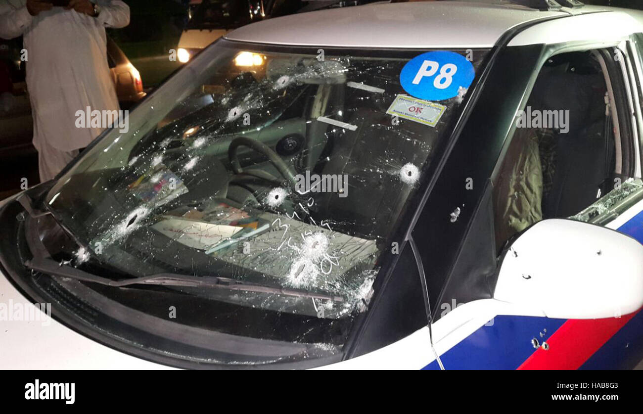 Damaged police car hi-res stock photography and images - Alamy