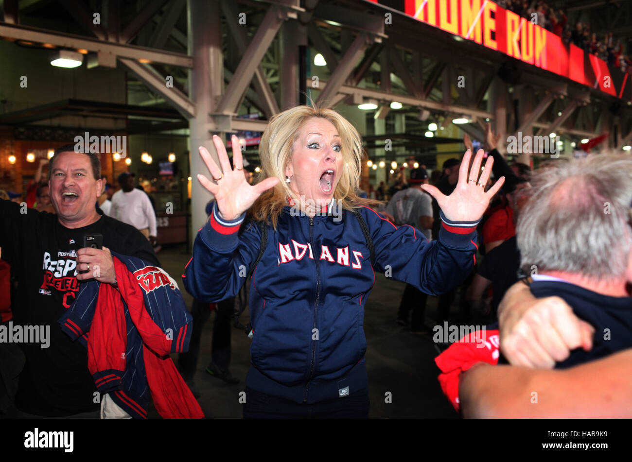 Cleveland indians fans hi-res stock photography and images - Alamy