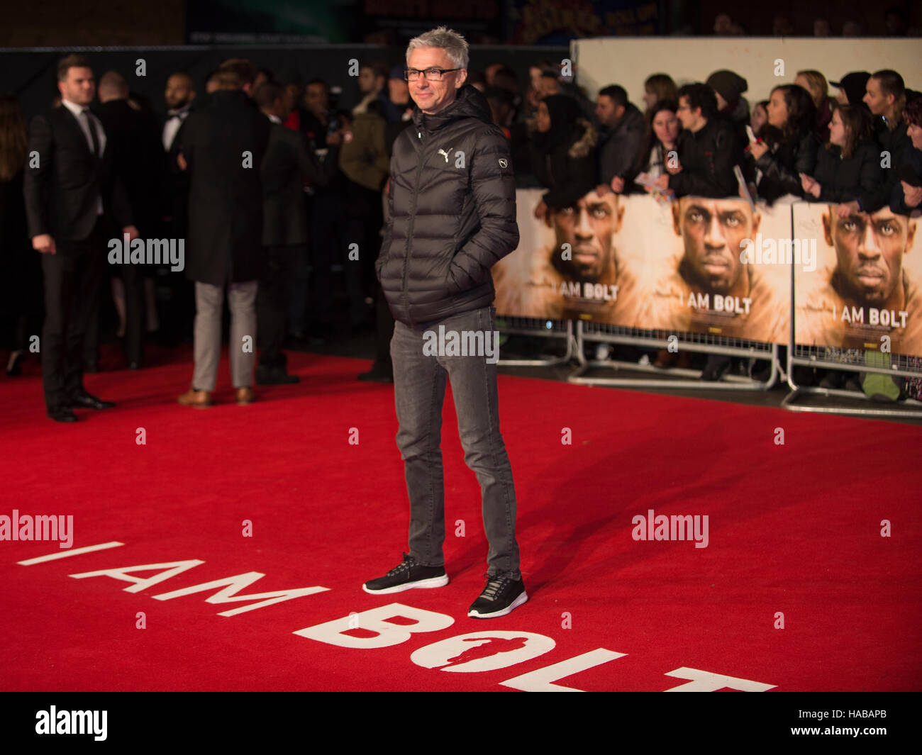 London, UK. 28th Nov, 2016. Jonathan Edwards attends the World Premiere ...