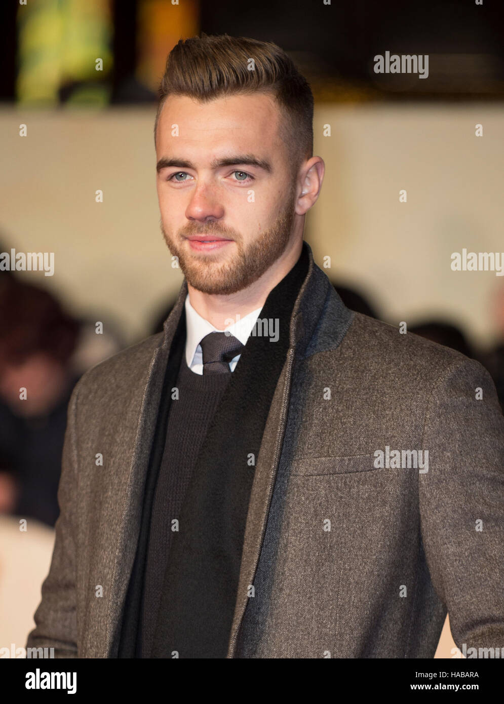 London, UK. 28th Nov, 2016. Callum Chambers attends the World Premiere ...