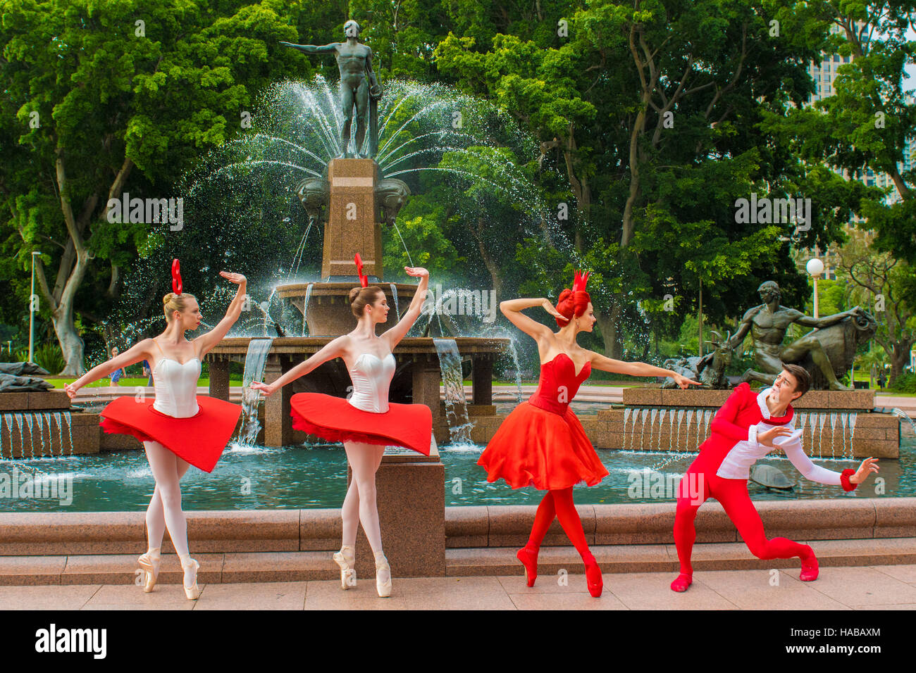 Alice's adventures in wonderland ballet hi-res stock photography and ...