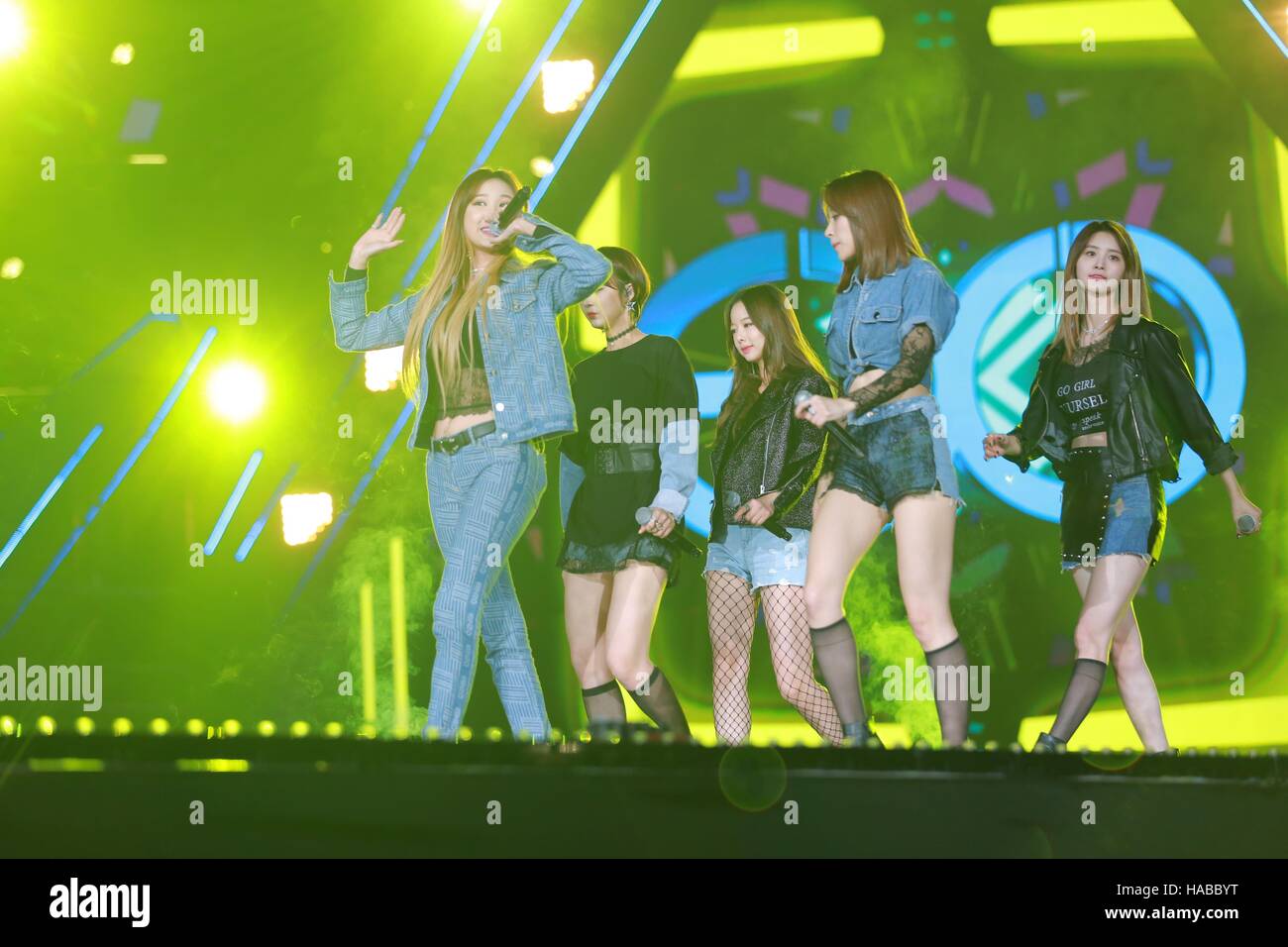 Seoul, Korea. 27th Nov, 2016. EXID, AOA, T-ARA, GFRIEND, TWICE, OH MY GIRL, Red Velvet, VIXX ...