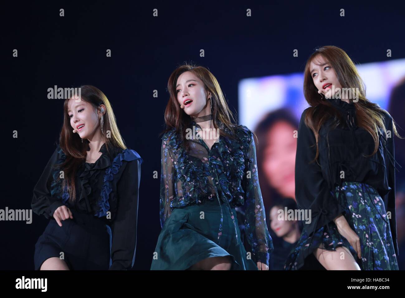 Seoul, Korea. 27th Nov, 2016. EXID, AOA, T-ARA, GFRIEND, TWICE, OH MY GIRL, Red Velvet, VIXX ...