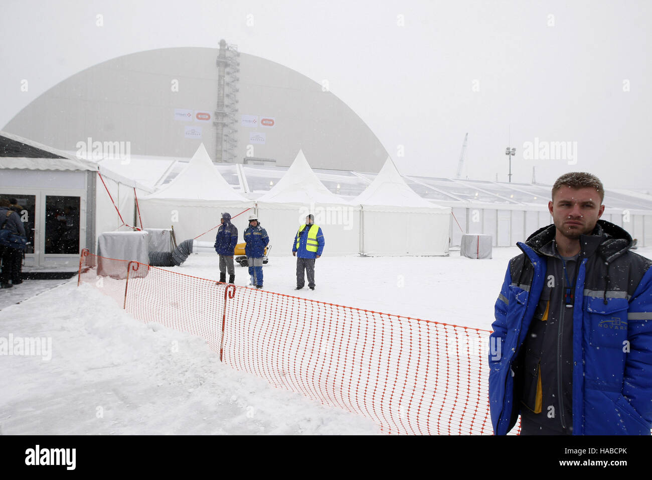 Chernobyl, Ukraine. 29th Nov, 2016. View of the New Safe Confinement ...