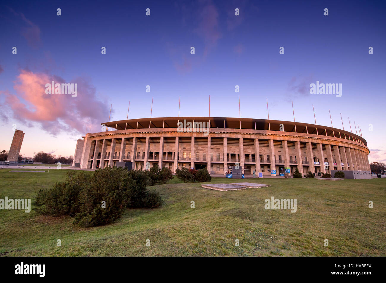 Berlin, Germany. 27th Nov, 2016. The Olympic Stadium (Olympiastadion ...