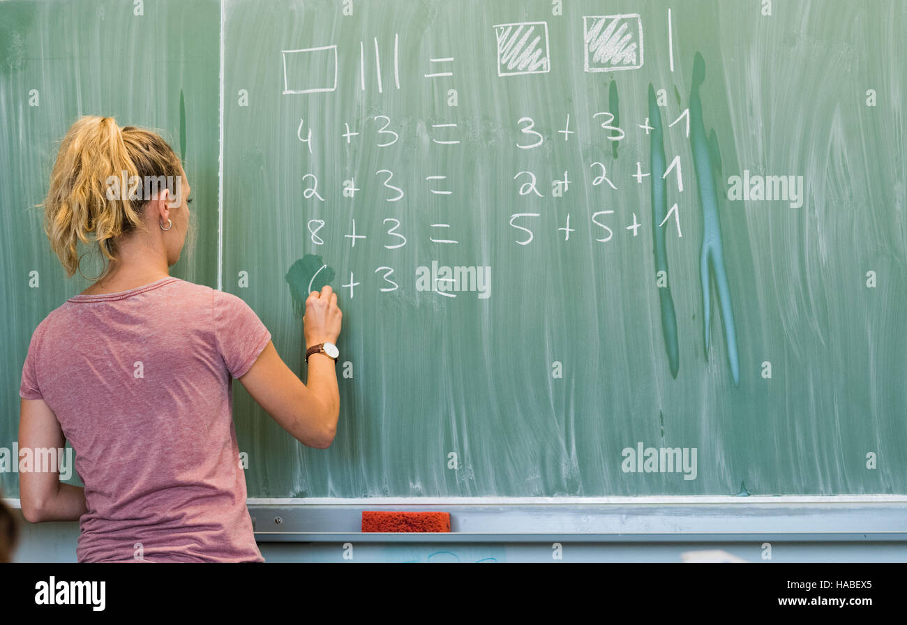 Mathematikunterricht hi-res stock photography and images - Alamy