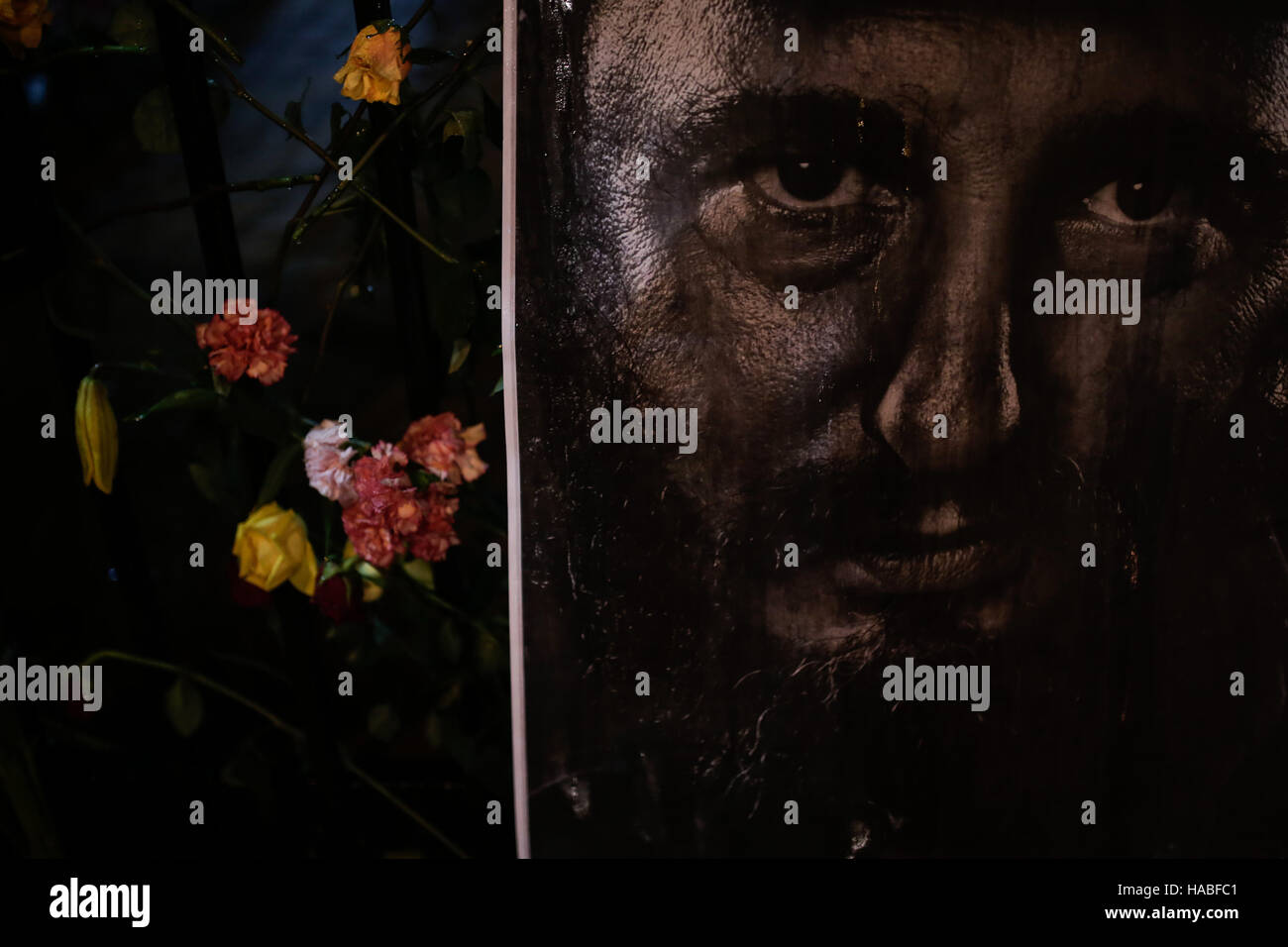 Bogota, Colombia. 28th Nov, 2016. An image in honor of Cuban ...