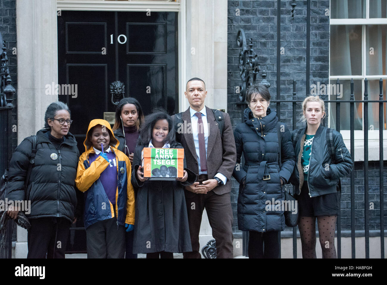 Harriet walter sara pascoe hi-res stock photography and images - Alamy