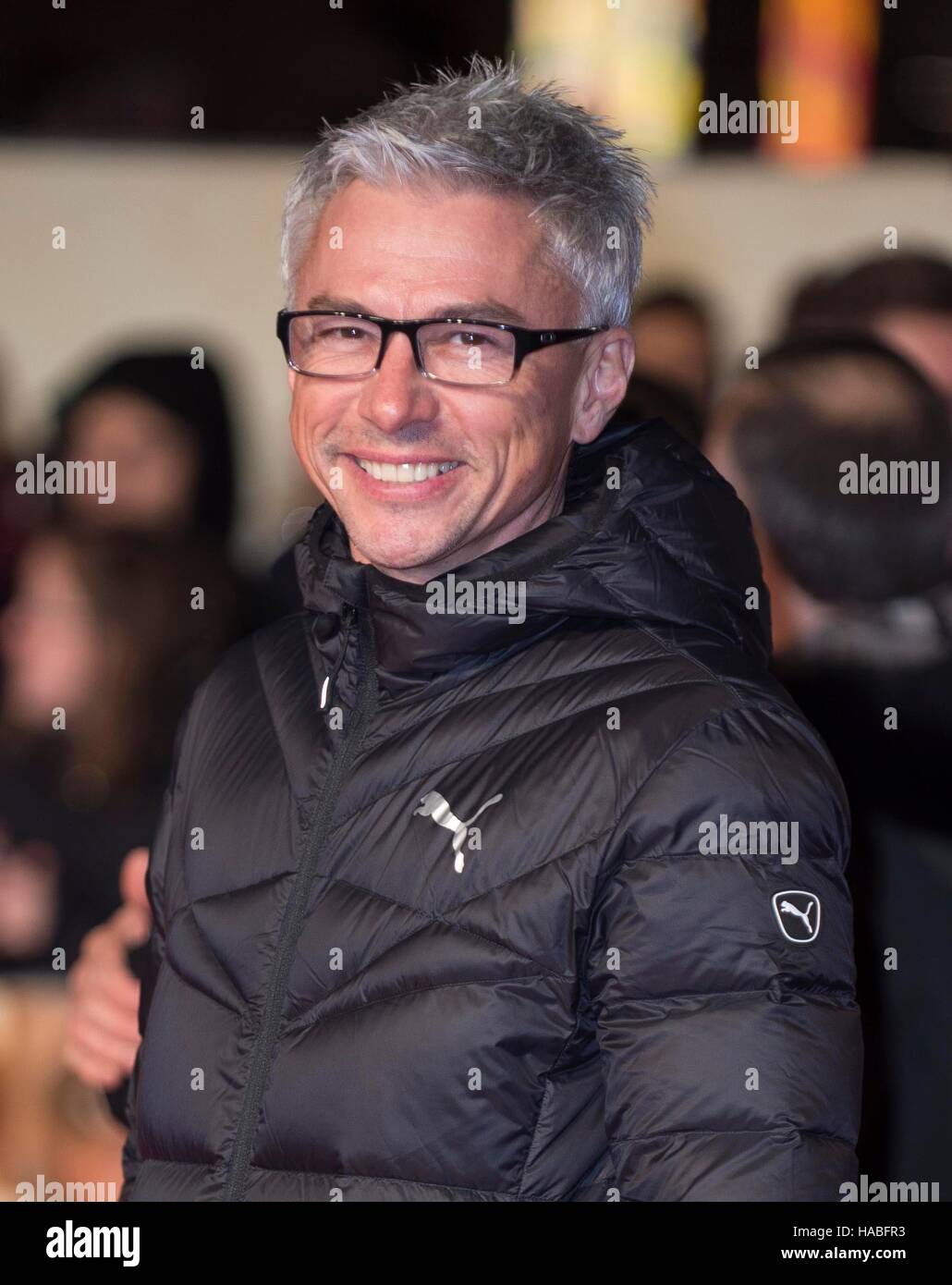London, UK. 28th Nov, 2016. Jonathan Edwards at the World Premiere of ...