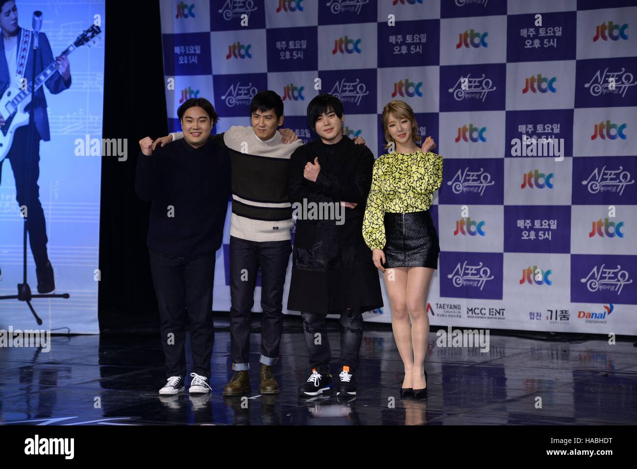 Seoul, Korea. 29th Nov, 2016. Kyeong min Hong, Hee-jun Moon, Cho Ah and ...