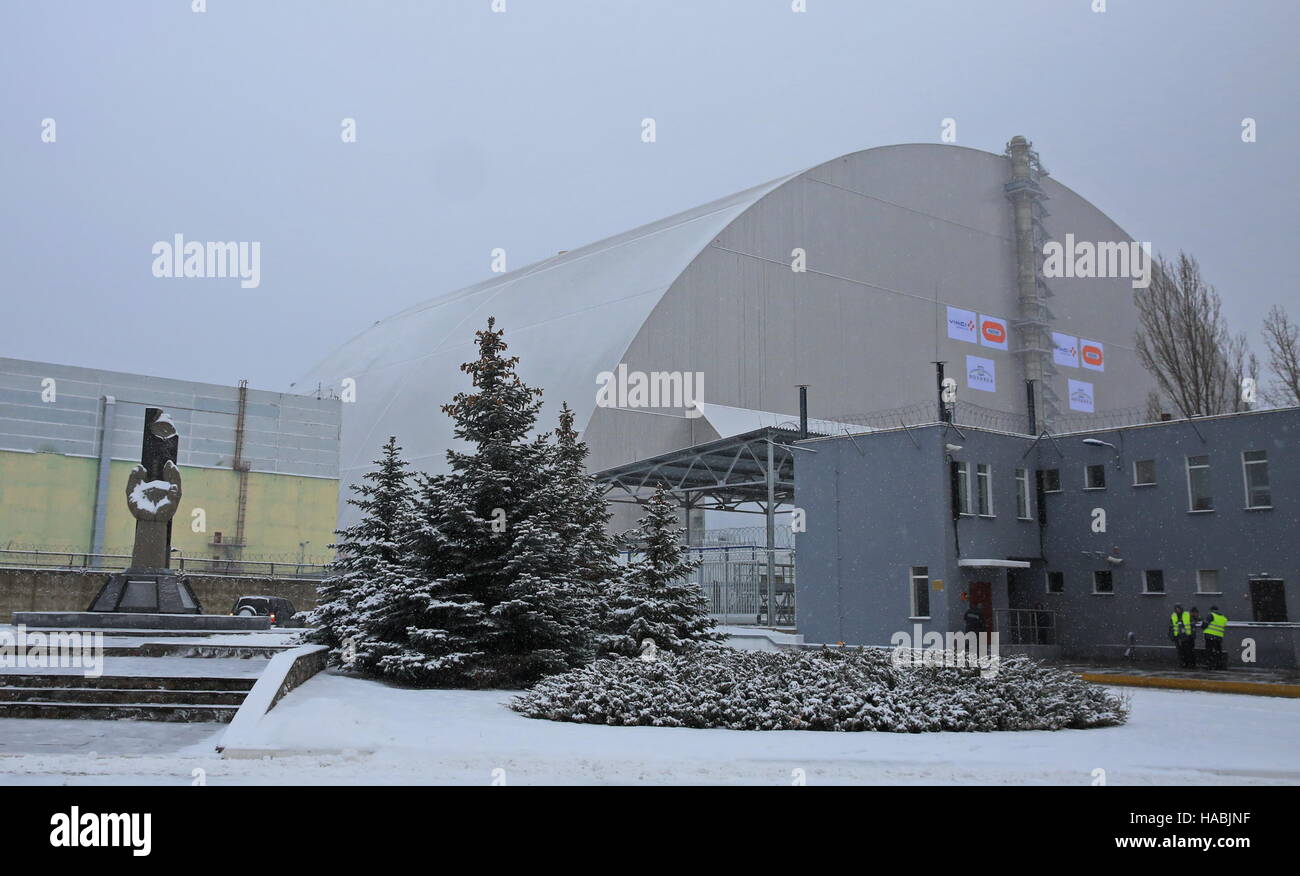 Chernobyl unit 4 hi-res stock photography and images - Alamy