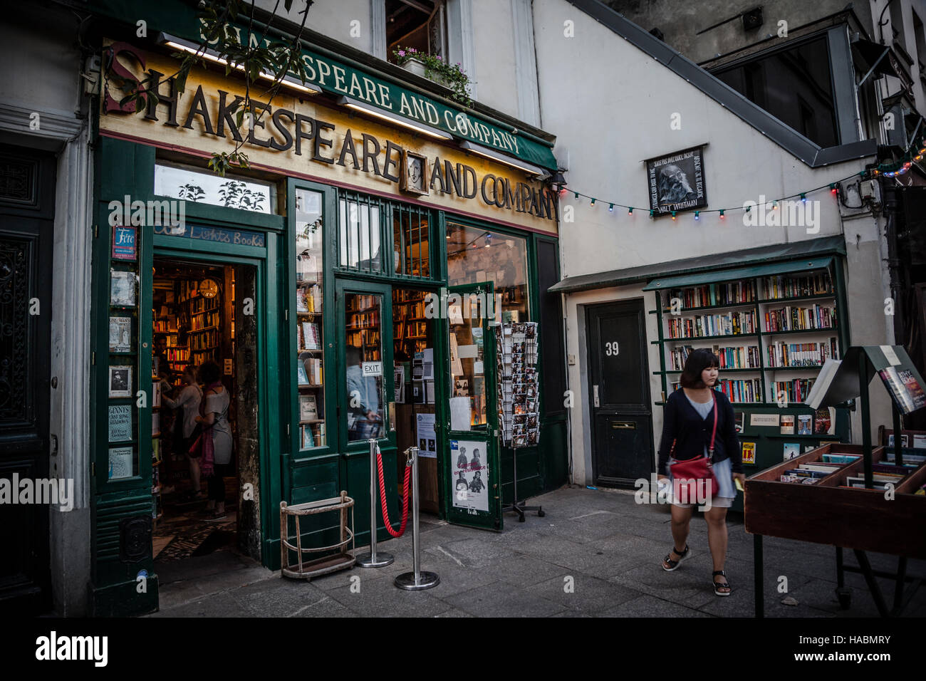 Famous Shakespeare and Company bookstore (specializing in English ...