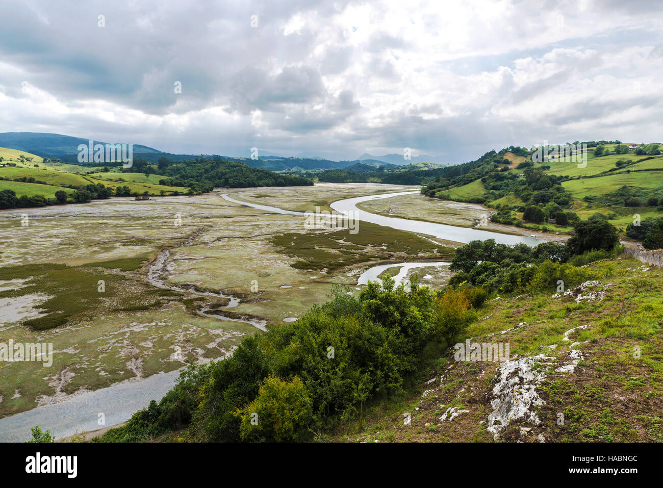 River mouth estuary hi-res stock photography and images - Alamy