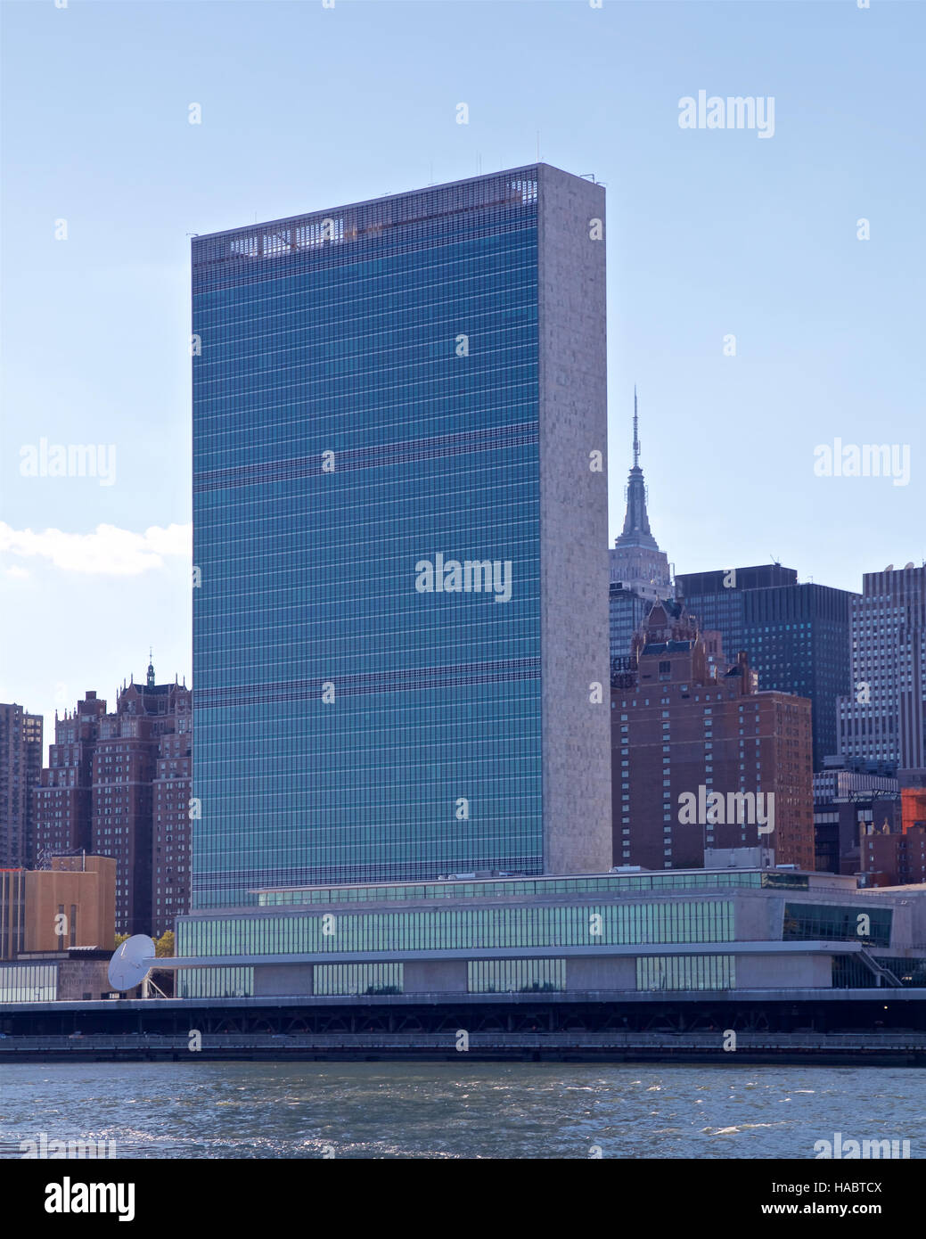 UN Secretariat Building on the East River in Manhattan, New York, NY ...