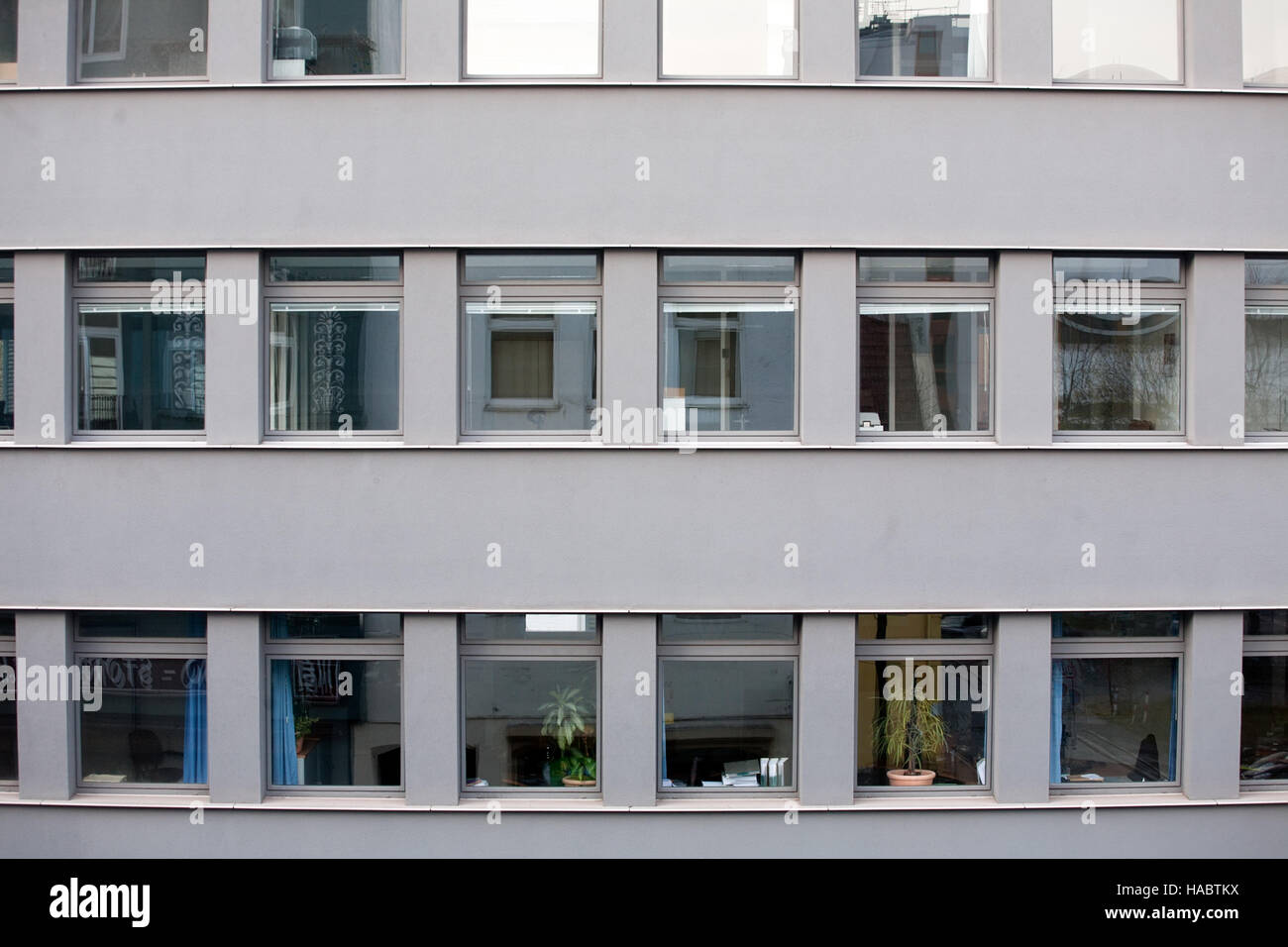 Office building facade hi-res stock photography and images - Alamy