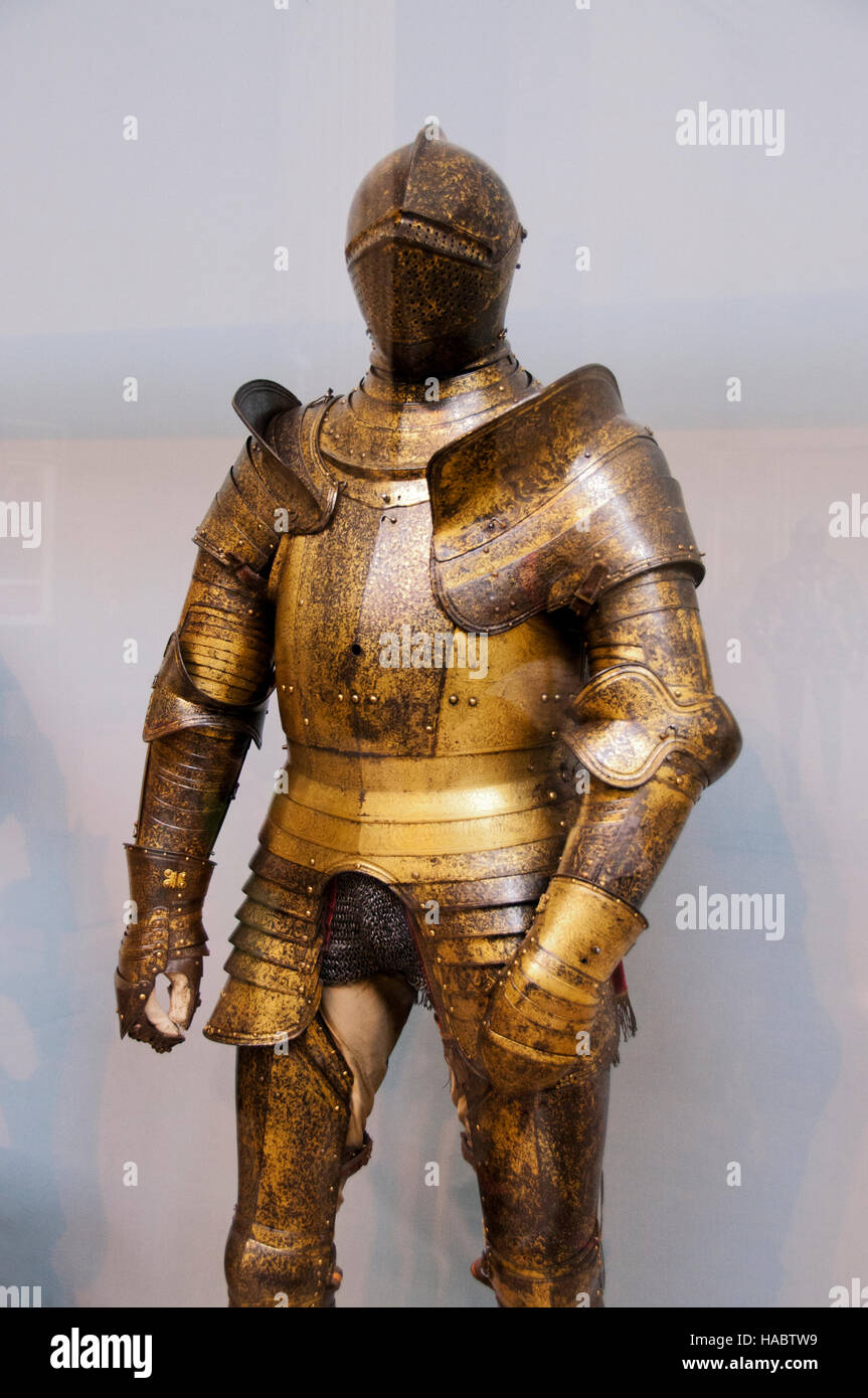 Suit of armor 16th century hi-res stock photography and images - Alamy
