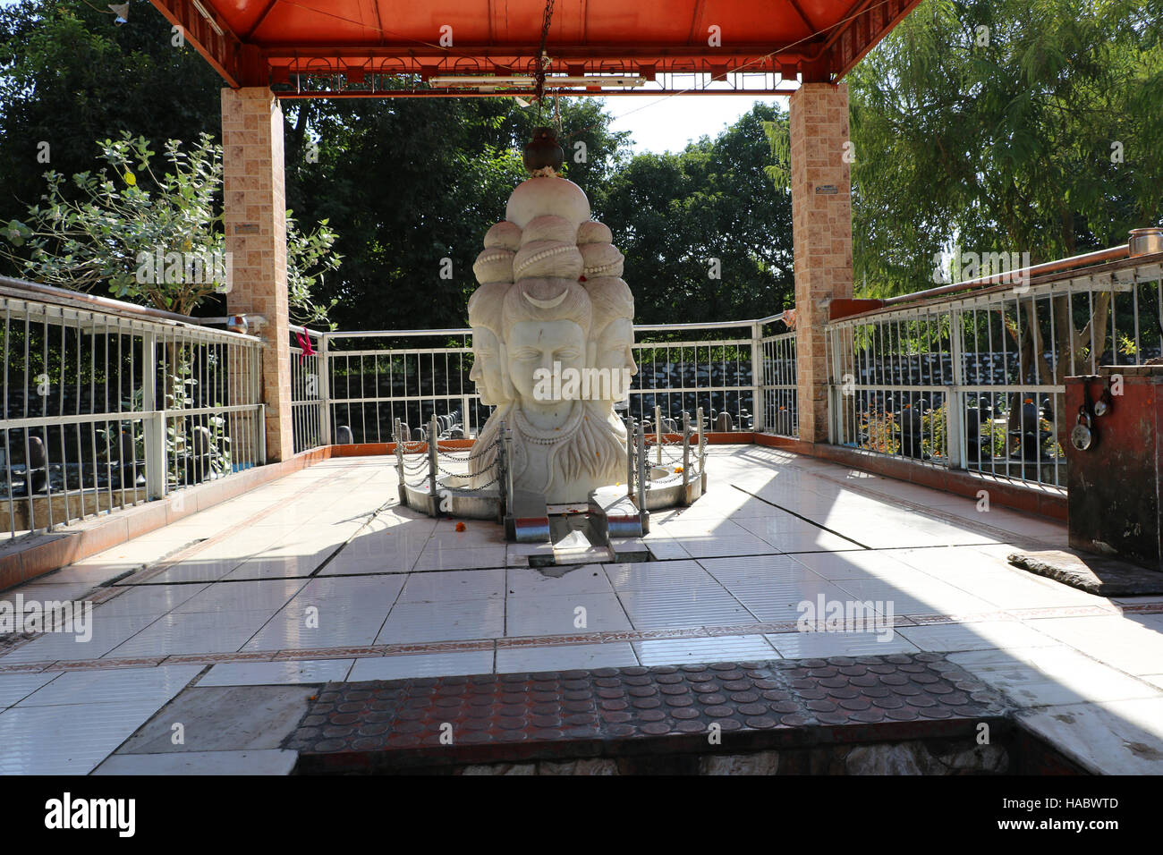 Hindu pilgrim the Shivpuri Dham Stock Photo - Alamy